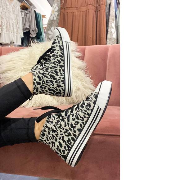 OLEM | Shoes | New Olem Neutral Cheetah High Top Sneaks In Black | Poshmark